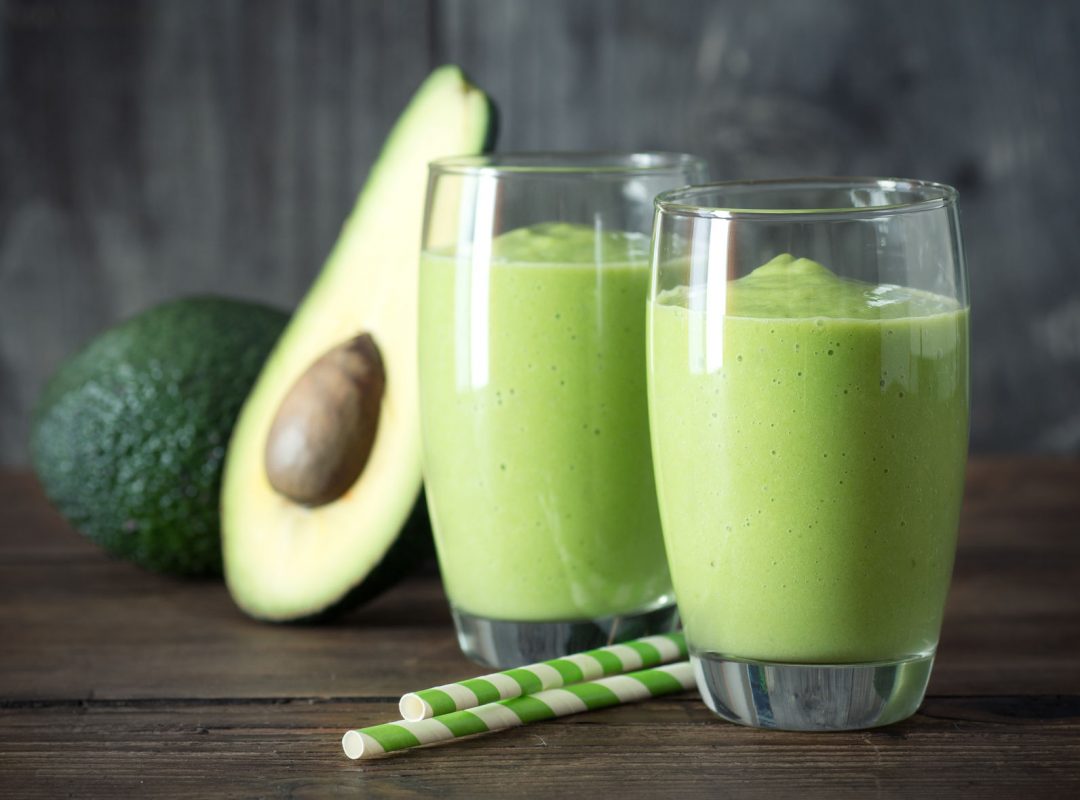 How to Make Anti-Aging Juice at Home (9 essential veggies & fruit)