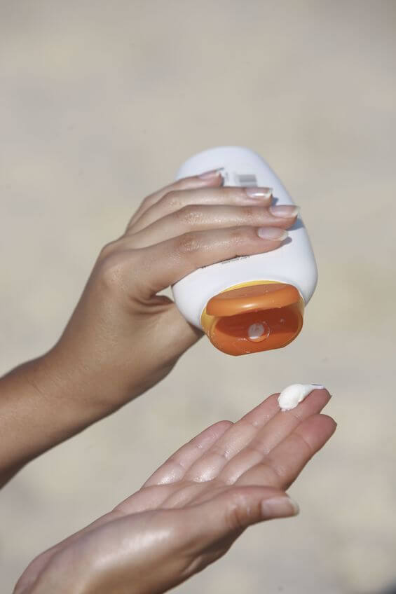 How To Apply Sunscreen With Makeup On: Smart Skin Care - Beverly Hills MD