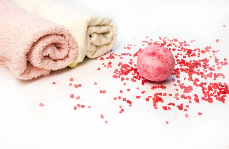 What Does A Baking Soda Bath Do To Support Skin Care? - Beverly Hills MD