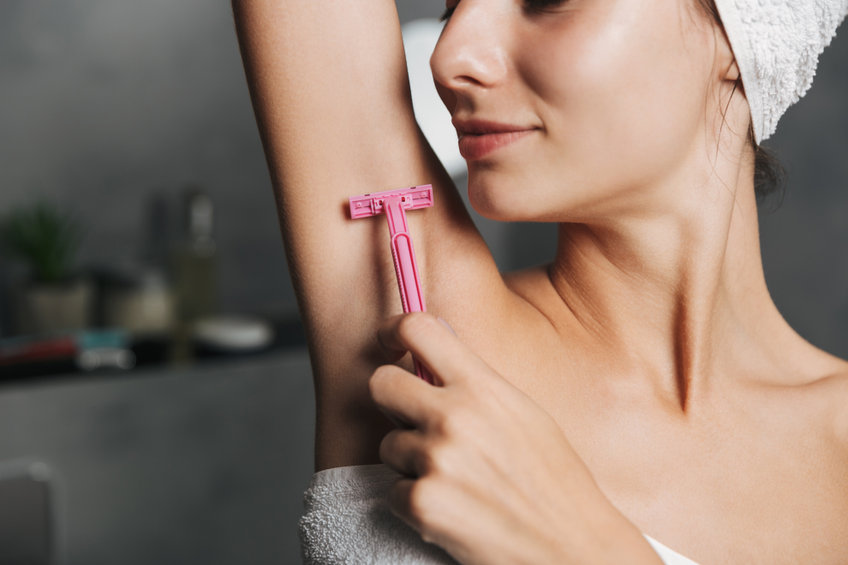 How to Get Rid of Razor Bumps Fast (try this DIY tip)